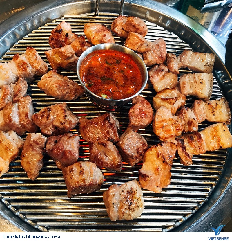 Thưởng Thức Thịt Heo Đen Trải Nghiệm Tuyệt Vời Khi Đến Với Jeju Hàn Quốc